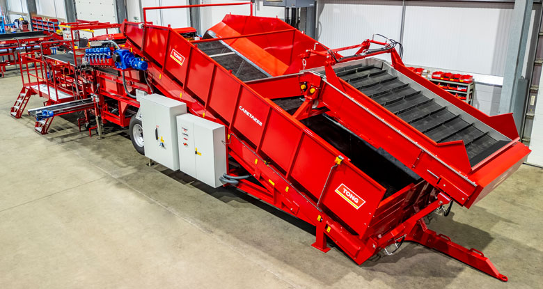 Tong Unveils Innovative New Stinger Hopper for the US and Canadian ...
